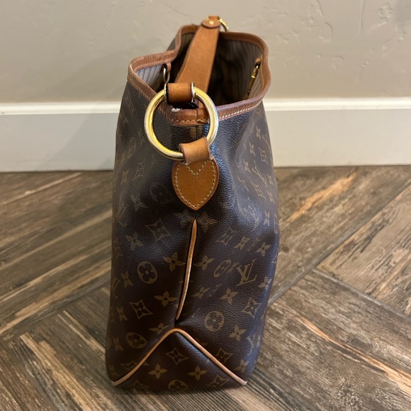 Louis Vuitton | Bags | Louis Vuitton Delightful Mm Monogram Purse ...